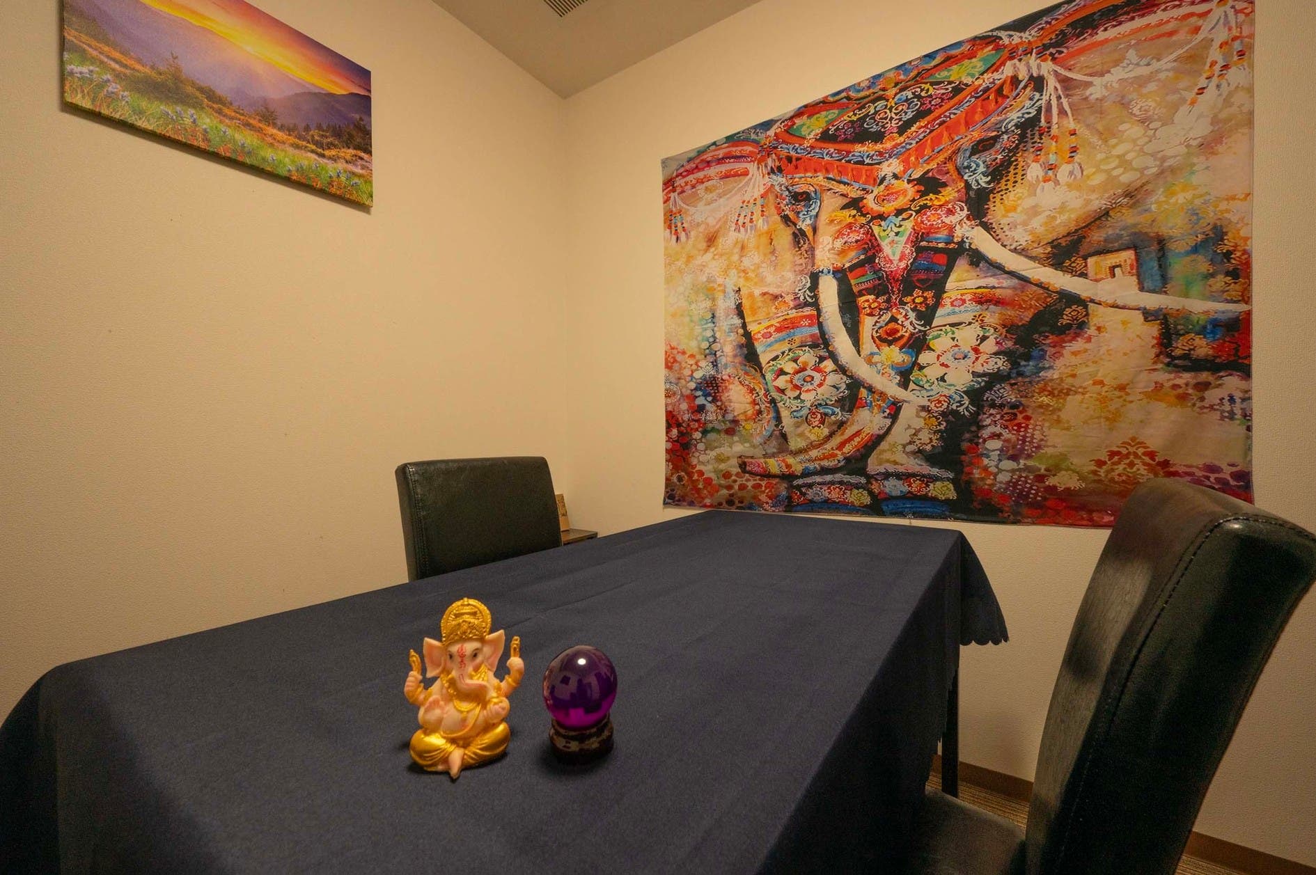 関内駅3分｜占い・ヒーリング・セッションに最適な落ち着いた個室空間の写真2