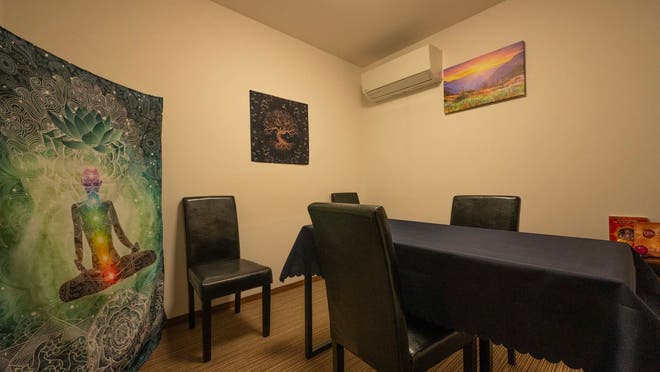 関内駅3分|占い・ヒーリング・セッションに最適な落ち着いた個室空間の写真4