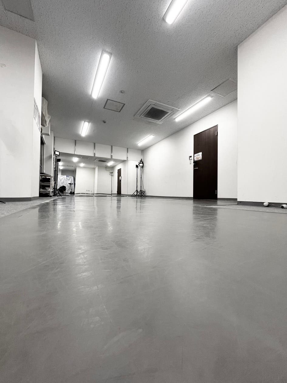 日暮里駅から徒歩3分のリノリウムダンススタジオの写真2