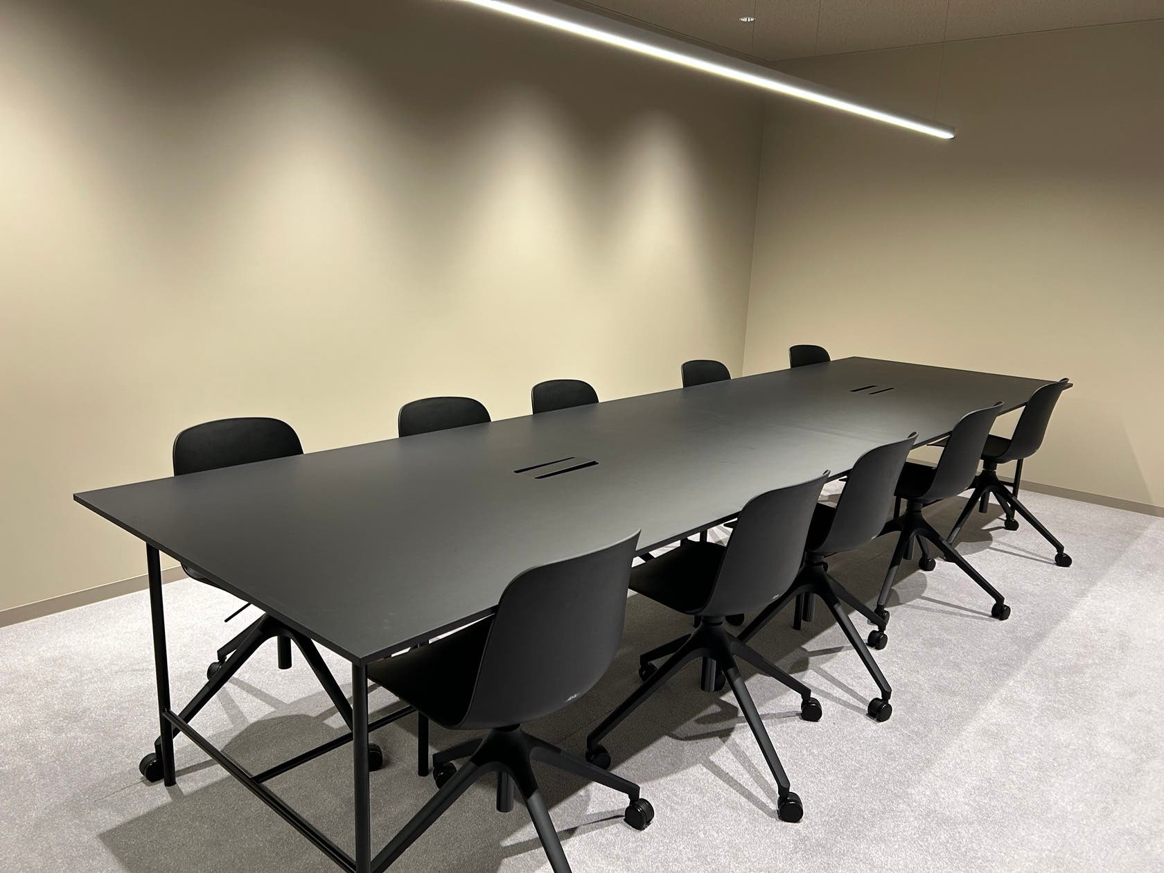 駅チカ！会議や商談にご利用いただける貸会議室ですの写真1