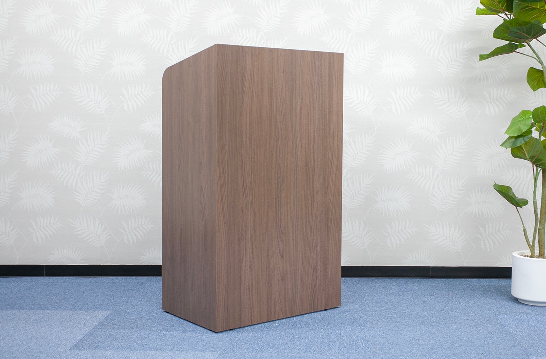 NEW OPEN！駅近3分！最大34人収容の広々会議室✨懇親会・ボドゲ・女子会・施術台有  東京メトロ有楽町線市ヶ谷駅徒歩3分の写真15