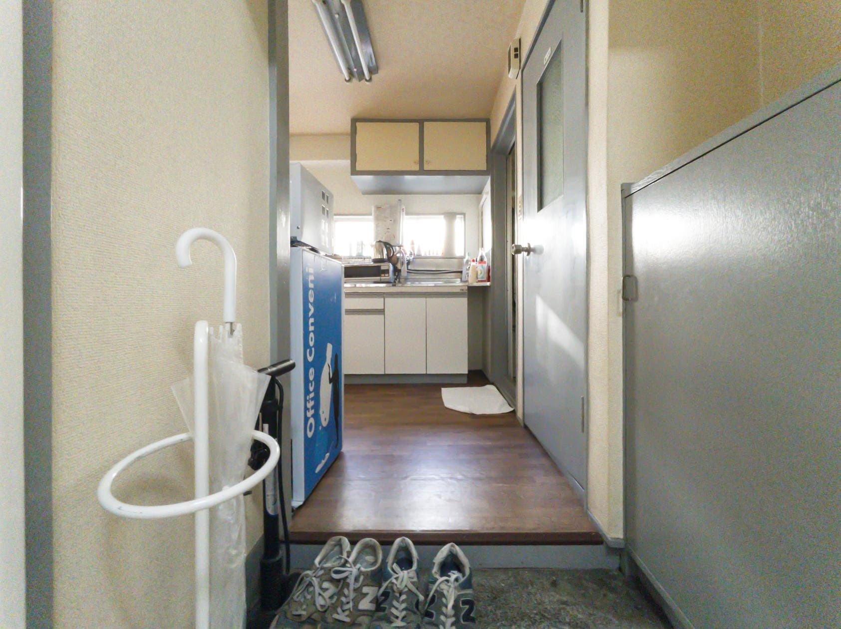 NEW|6畳ひとり暮らし|日常|生活|都会|一人暮らし|上京|アパート|ライフスタイル|自然光|ベランダ|キッチン蒲田駅徒歩5分の写真6