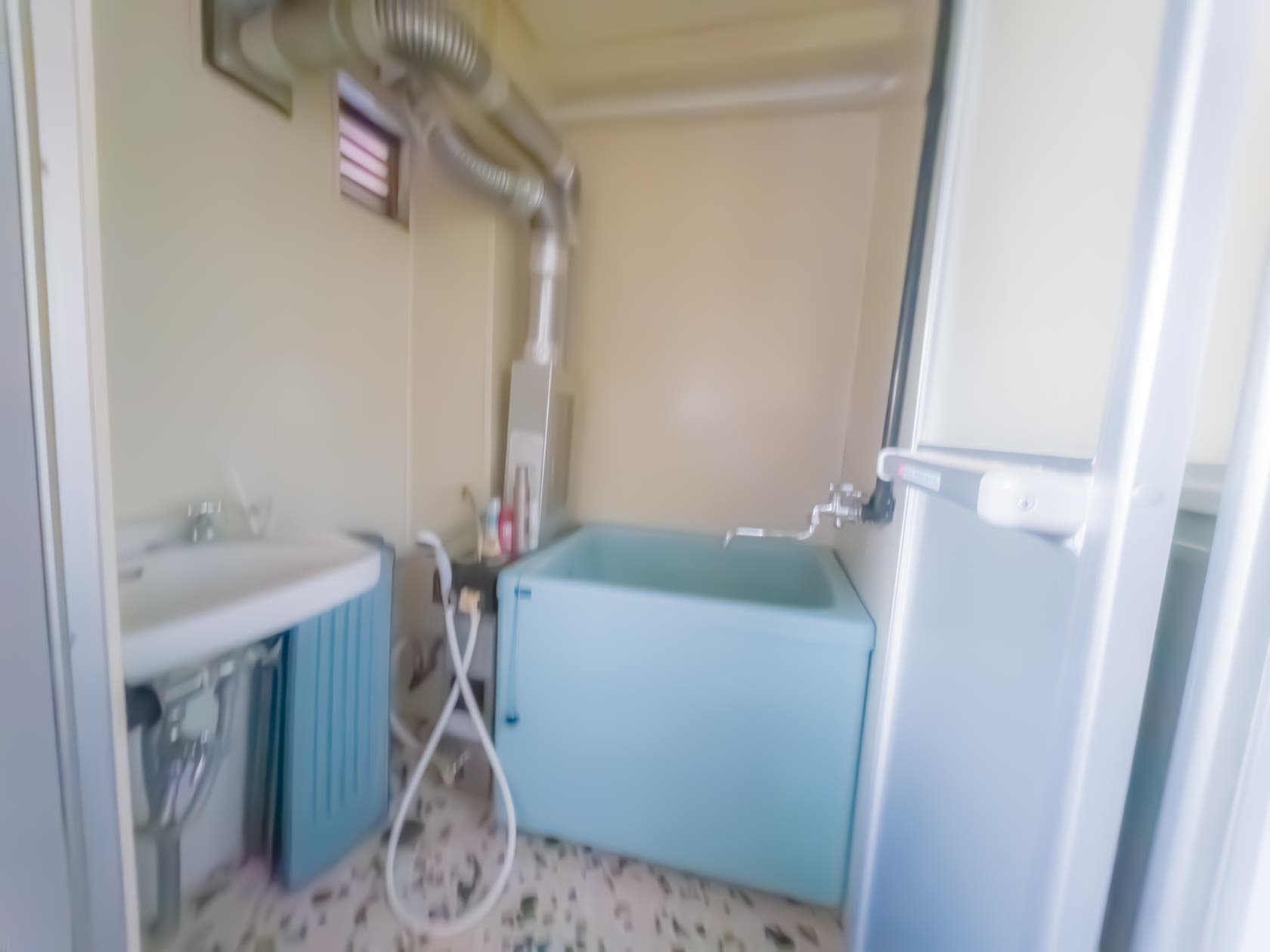 NEW|6畳ひとり暮らし|日常|生活|都会|一人暮らし|上京|アパート|ライフスタイル|自然光|ベランダ|キッチン蒲田駅徒歩5分の写真9