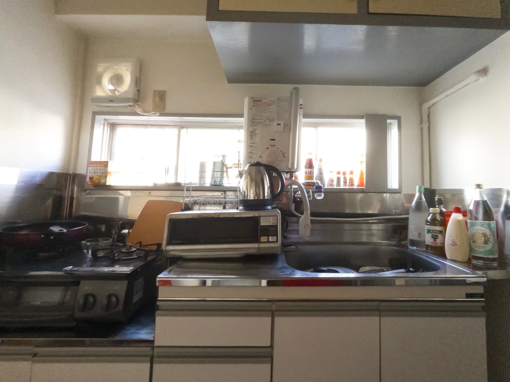 NEW|6畳ひとり暮らし|日常|生活|都会|一人暮らし|上京|アパート|ライフスタイル|自然光|ベランダ|キッチン蒲田駅徒歩5分の写真23