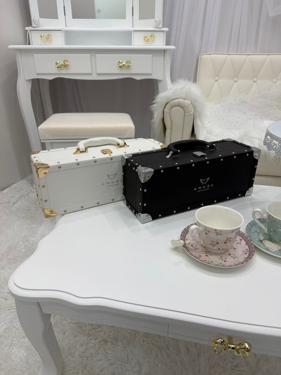 シャンパンケースレンタルの画像1