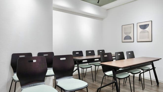 【広島駅4分】100㌅プロジェクター/持込飲食/会議/セミナー/研修/オンライン会議にも最適の写真4