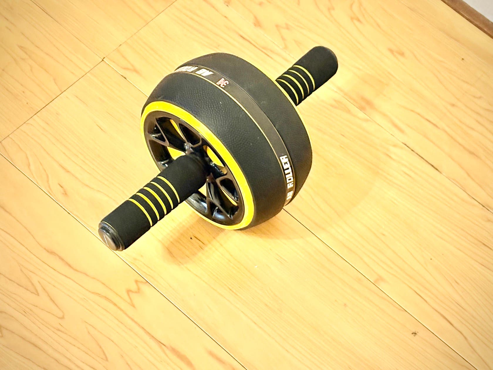 OPEN記念セール中✨西新宿駅1分多機能会議室/昇降デスク/マルチモニター/Wi-Fi/懸垂機/ソファ/研修・会議・商談・面談の写真9