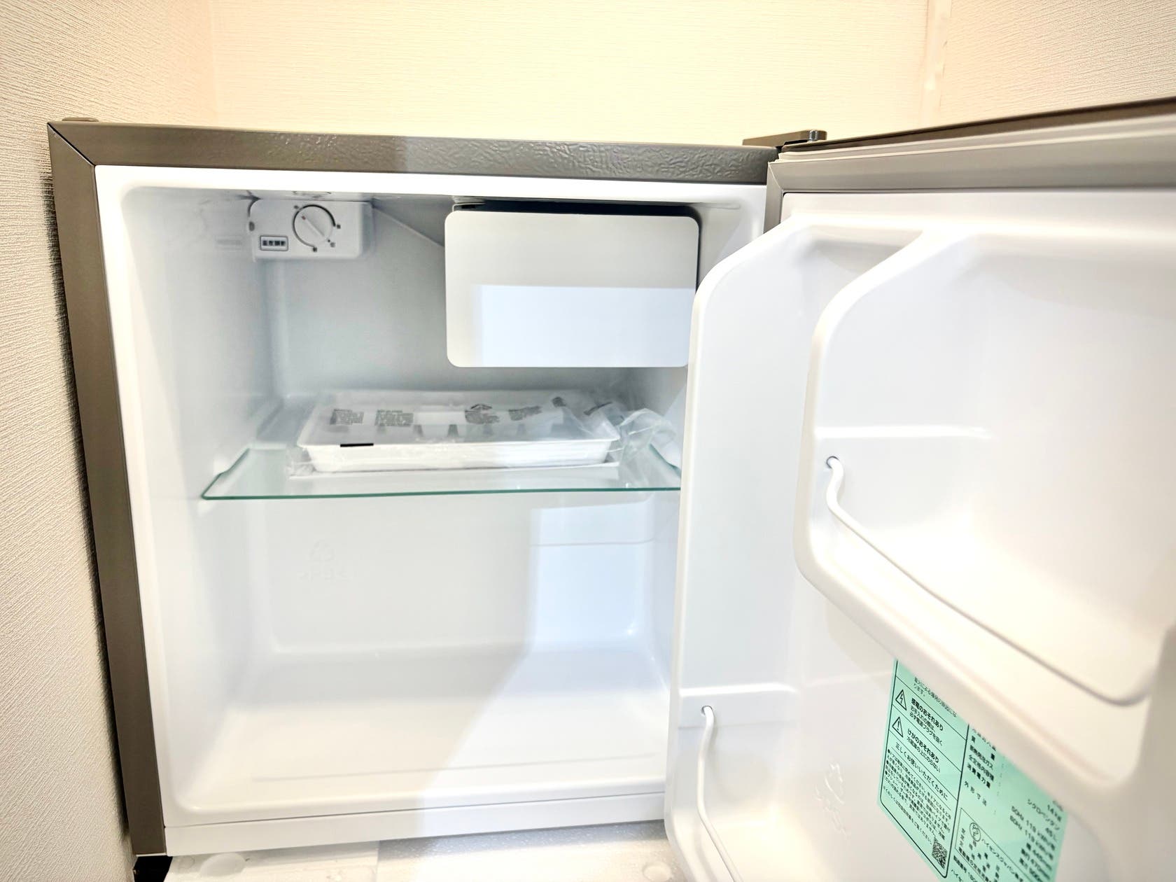 OPEN記念セール中✨西新宿駅1分多機能会議室/昇降デスク/マルチモニター/Wi-Fi/懸垂機/ソファ/研修・会議・商談・面談の写真20