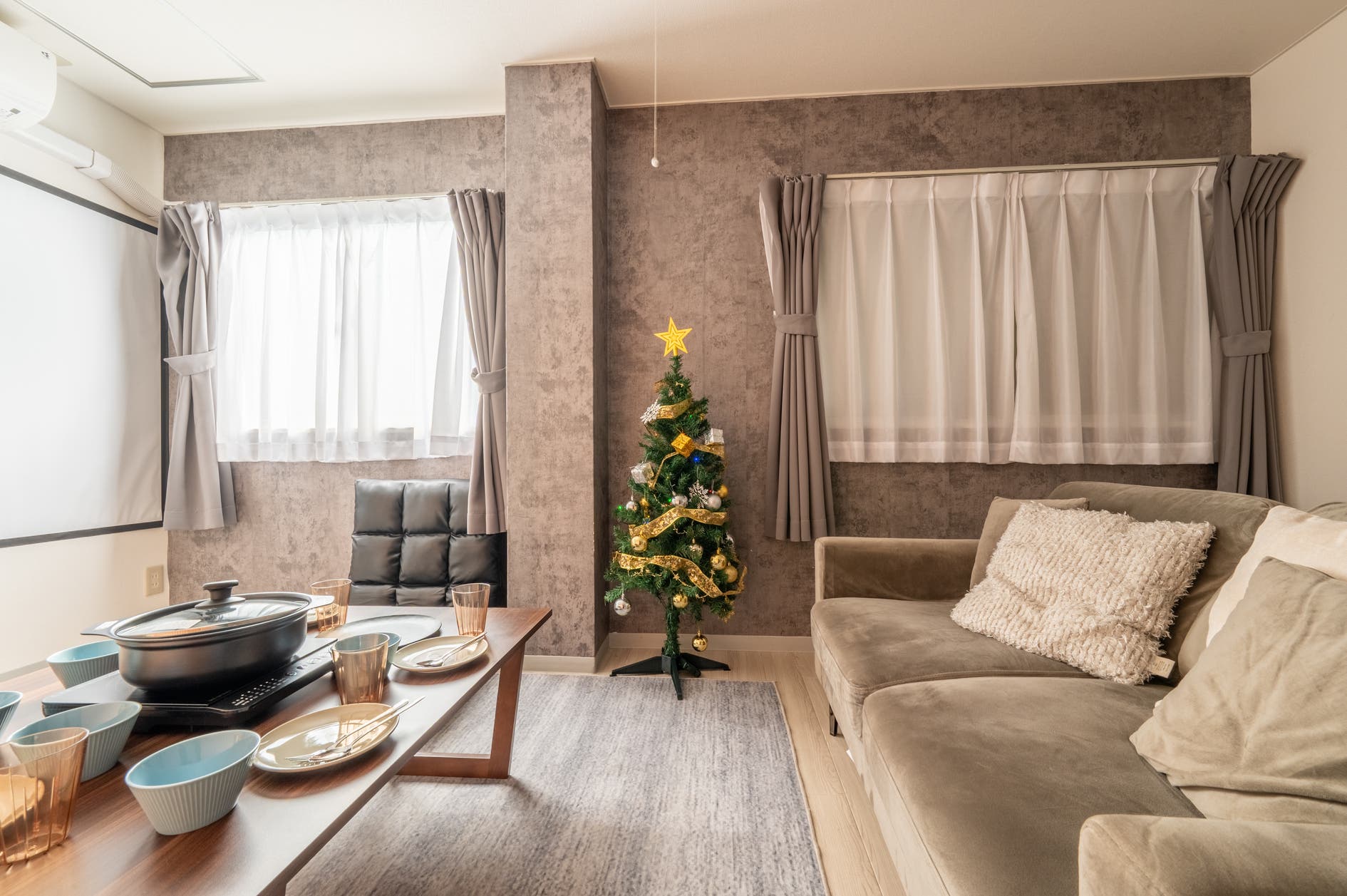 ✨🎮天神橋筋商店街直結！防犯カメラなし🎥24H⏰デート💕高性能プロジェクター🎬大人気ゲーム🎮高速Wifi⚡ゴミ捨て場✨の写真1