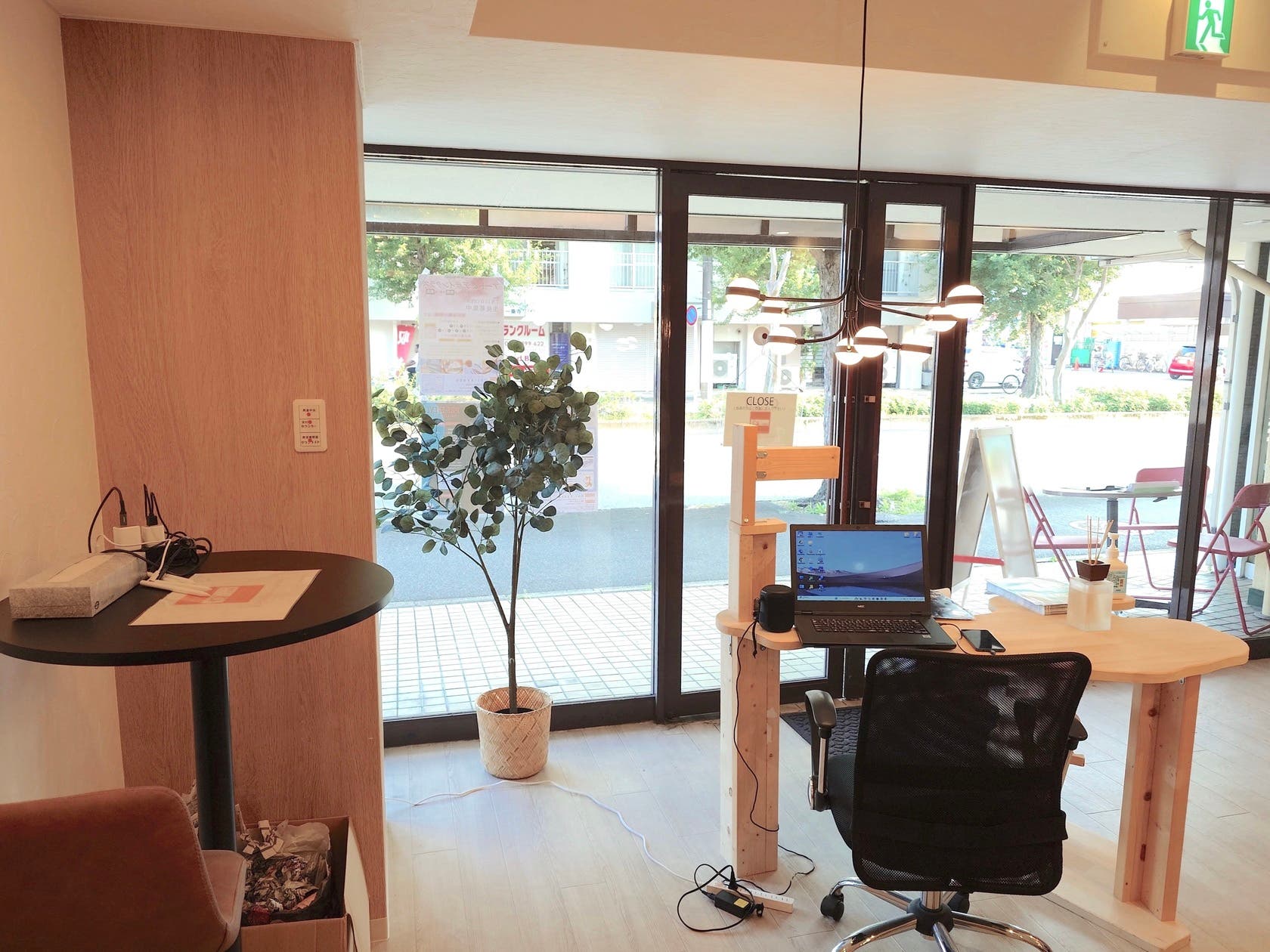 【高速wi-fi/ドリンクマシン完備】カフェのような落ち着いた空間 テレワーク/ミーティング/ママ会/お子様連れでのご利用歓迎！の写真9