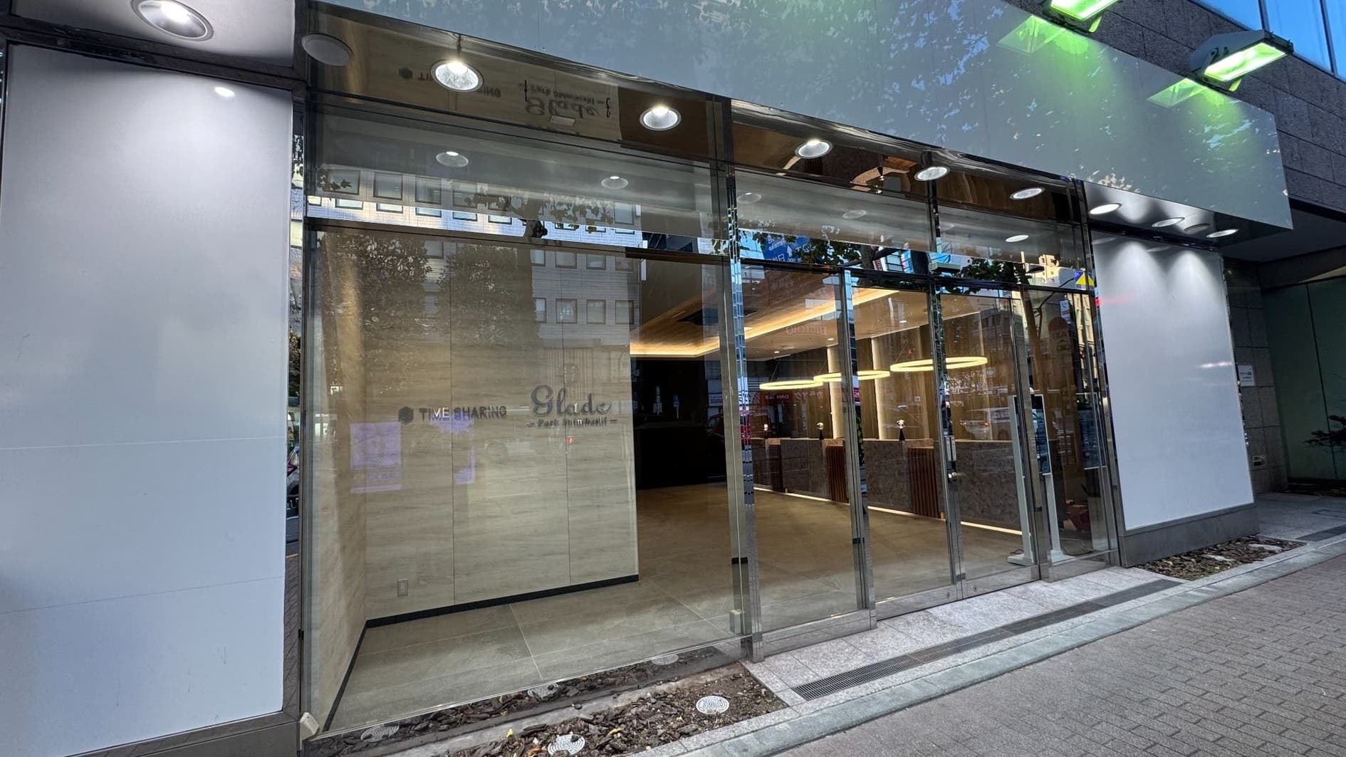 TS新橋4F【新橋駅 徒歩1分】セミナー 研修 パーティー ♥控室あり！ 飲食 OK 無料WiFi 駅近★の写真17