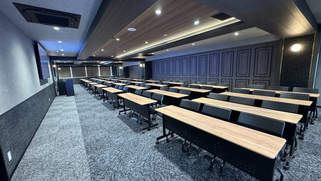 TS新橋5F【新橋駅 徒歩1分】セミナー 研修 パーティー ♥控室あり! 飲食 OK 無料WiFi 駅近★の写真4