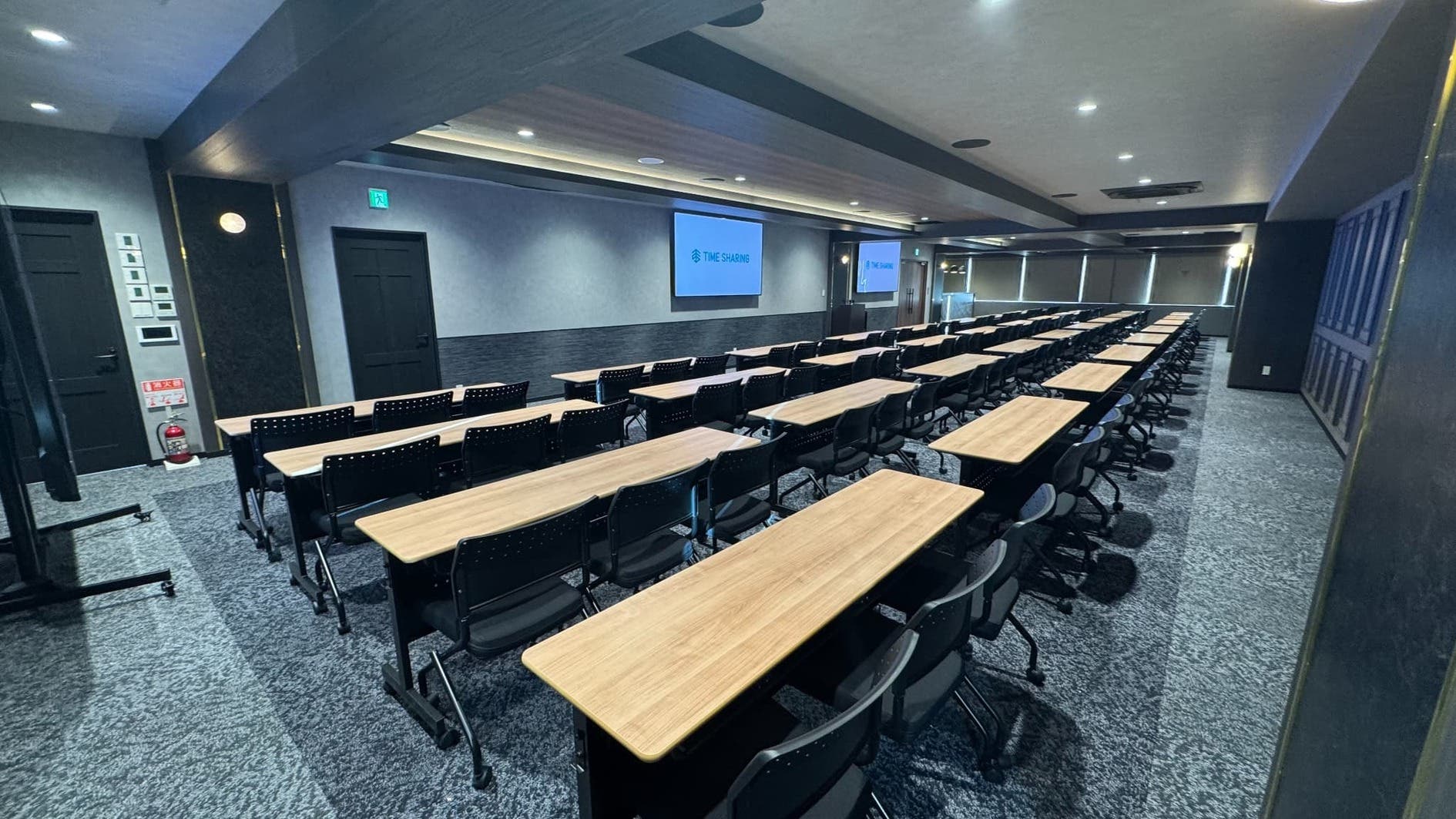 TS新橋5F【新橋駅 徒歩1分】セミナー 研修 パーティー ♥控室あり！ 飲食 OK 無料WiFi 駅近★の写真5