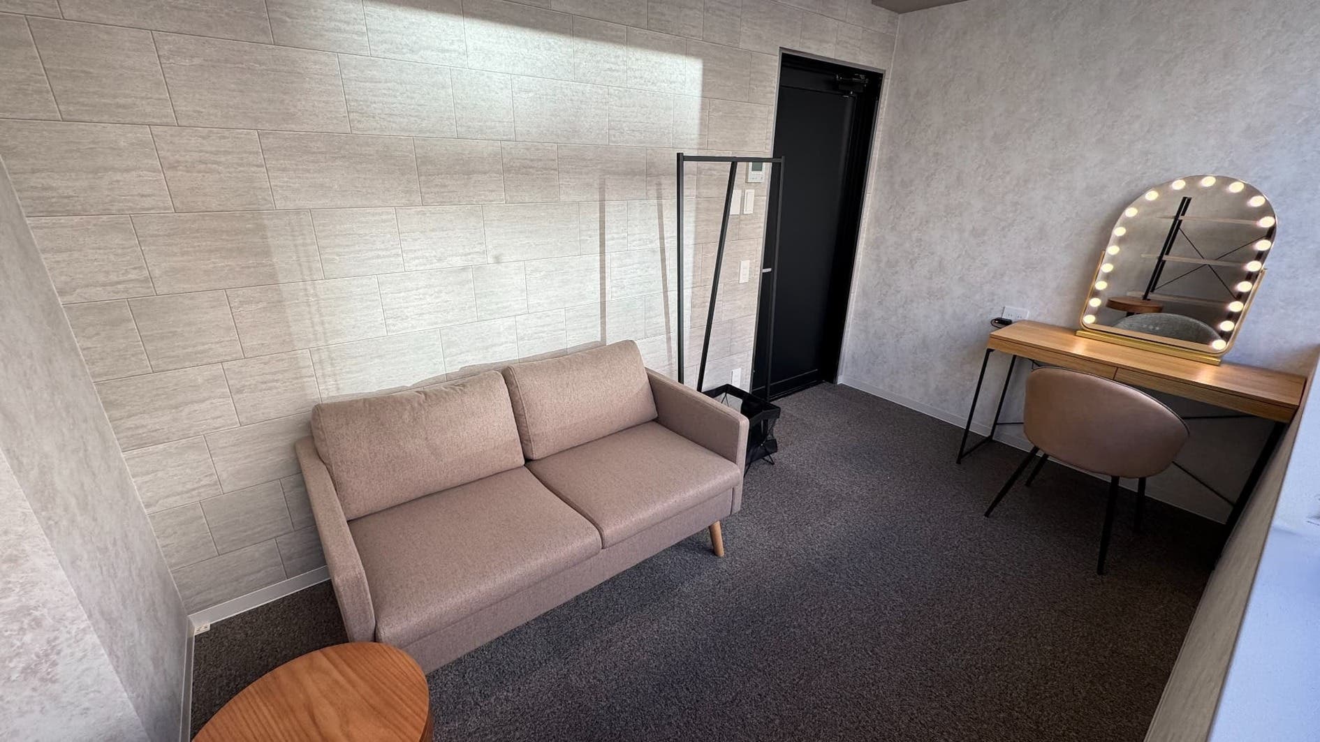 TS新橋5F【新橋駅 徒歩1分】セミナー 研修 パーティー ♥控室あり！ 飲食 OK 無料WiFi 駅近★の写真13