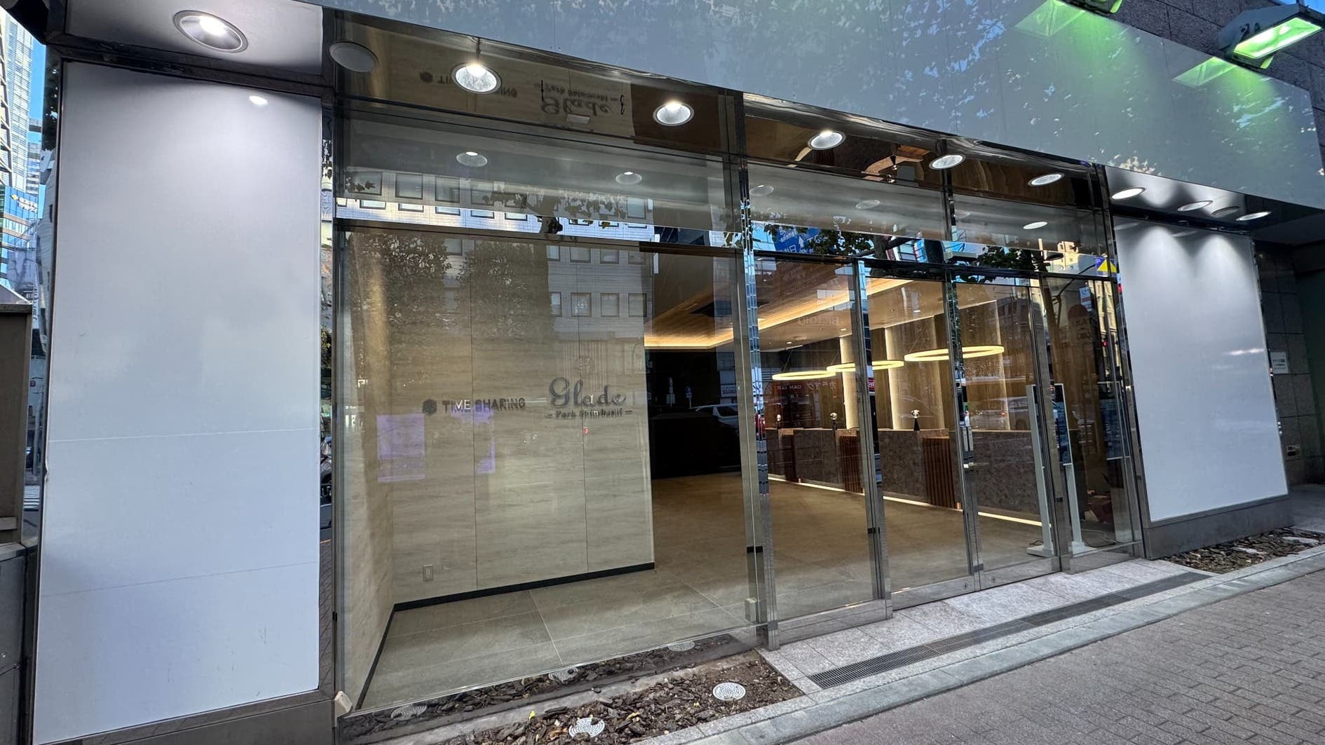 TS新橋5F【新橋駅 徒歩1分】セミナー 研修 パーティー ♥控室あり！ 飲食 OK 無料WiFi 駅近★の写真18