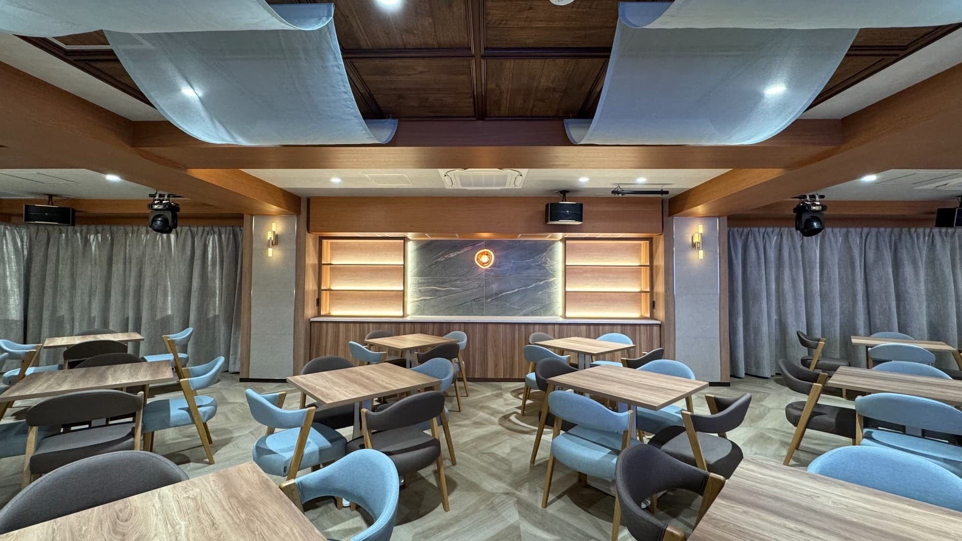 グレパ新橋7F【新橋駅 徒歩1分】パーティ イベント 撮影 ♥控室あり！ 飲食 OK 無料WiFi 駅近★の写真6