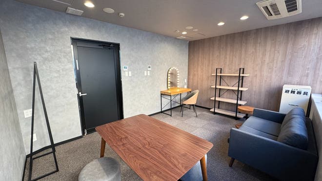 グレパ新橋7F【新橋駅 徒歩1分】パーティ イベント 撮影 ♥控室あり! 飲食 OK 無料WiFi 駅近★の写真8