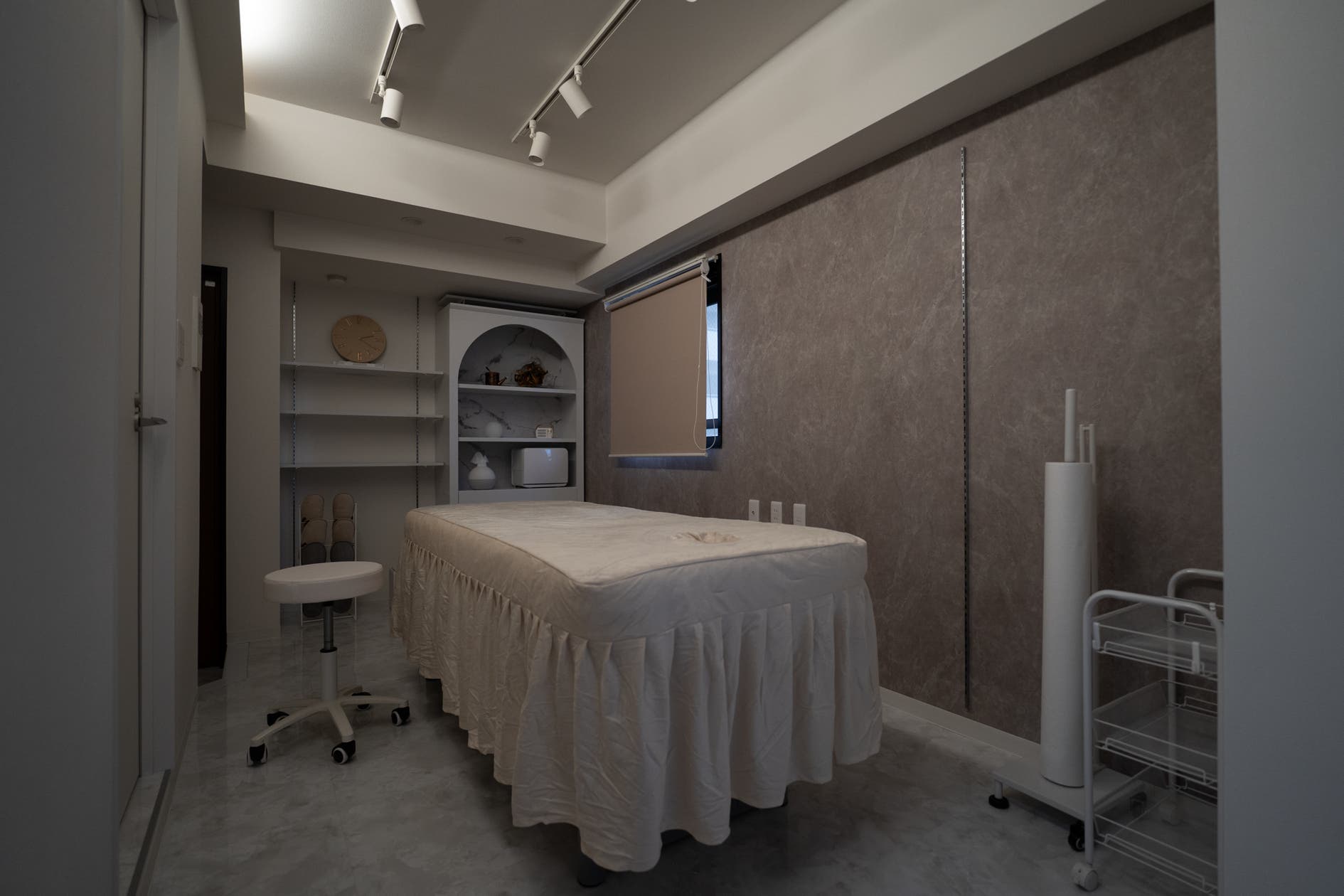 【オープン特価550円/1h】久屋大通駅徒歩7分✨一流が集う街 泉でワンランク上のプライベート空間を✨可燃ごみ捨て無料✨完全個室の写真5