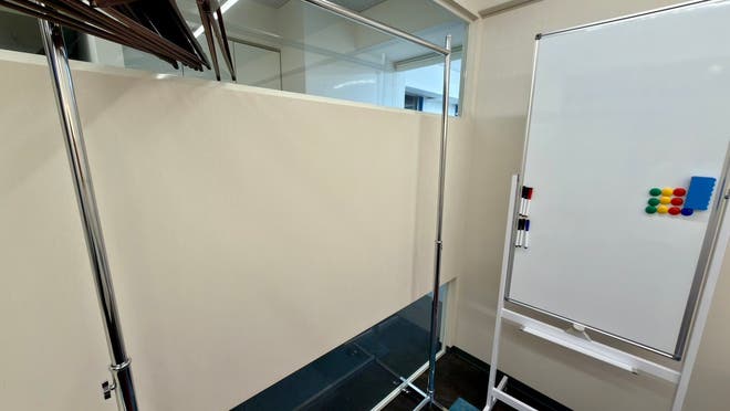 【NEW OPEN!】8F Room B /会議や商談に最適!モニター・ホワイトボード付きの写真3