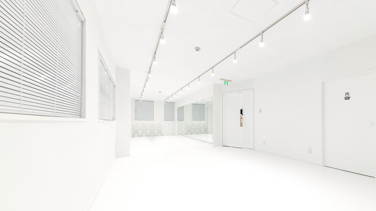 ✨OPEN記念価格✨青葉通一番町駅4分、仙台駅10分☆仙台唯一のオールホワイトなダンススタジオ！ダンスが上達するスタジオ💃の写真1