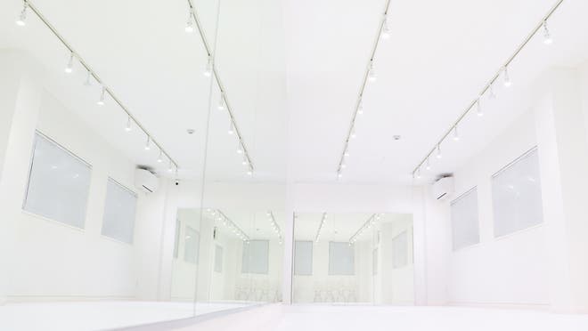 ✨OPEN記念価格✨青葉通一番町駅4分、仙台駅10分☆仙台唯一のオールホワイトなダンススタジオ!ダンスが上達するスタジオ💃の写真4