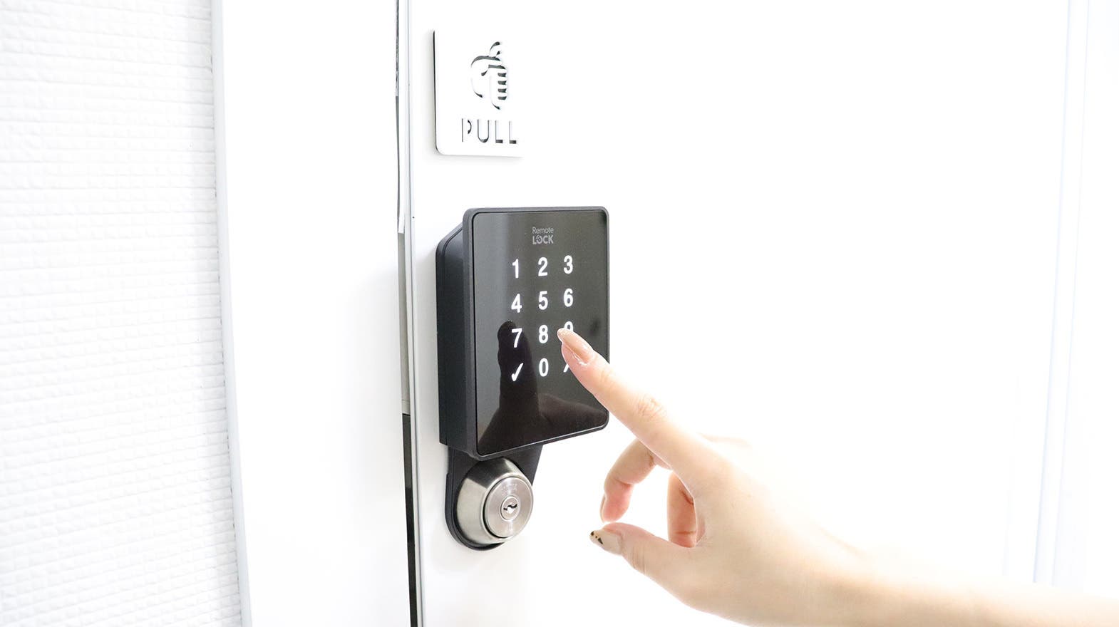 ✨OPEN記念価格✨青葉通一番町駅4分、仙台駅10分☆仙台唯一のオールホワイトなダンススタジオ！ダンスが上達するスタジオ💃の写真6