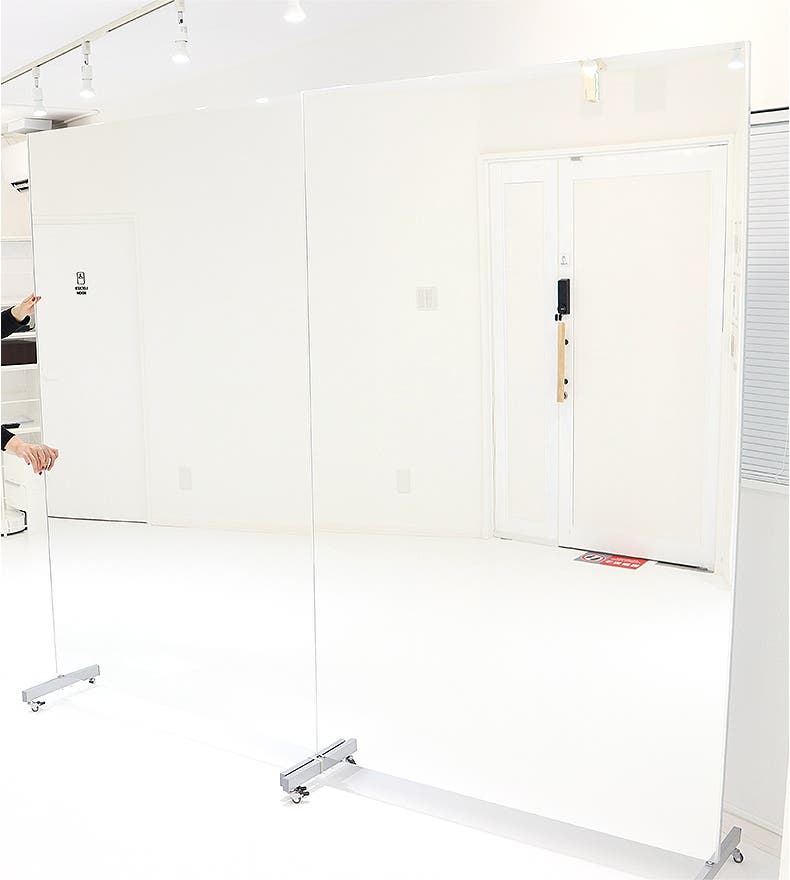 ✨OPEN記念価格✨青葉通一番町駅4分、仙台駅10分☆仙台唯一のオールホワイトなダンススタジオ！ダンスが上達するスタジオ💃の写真9