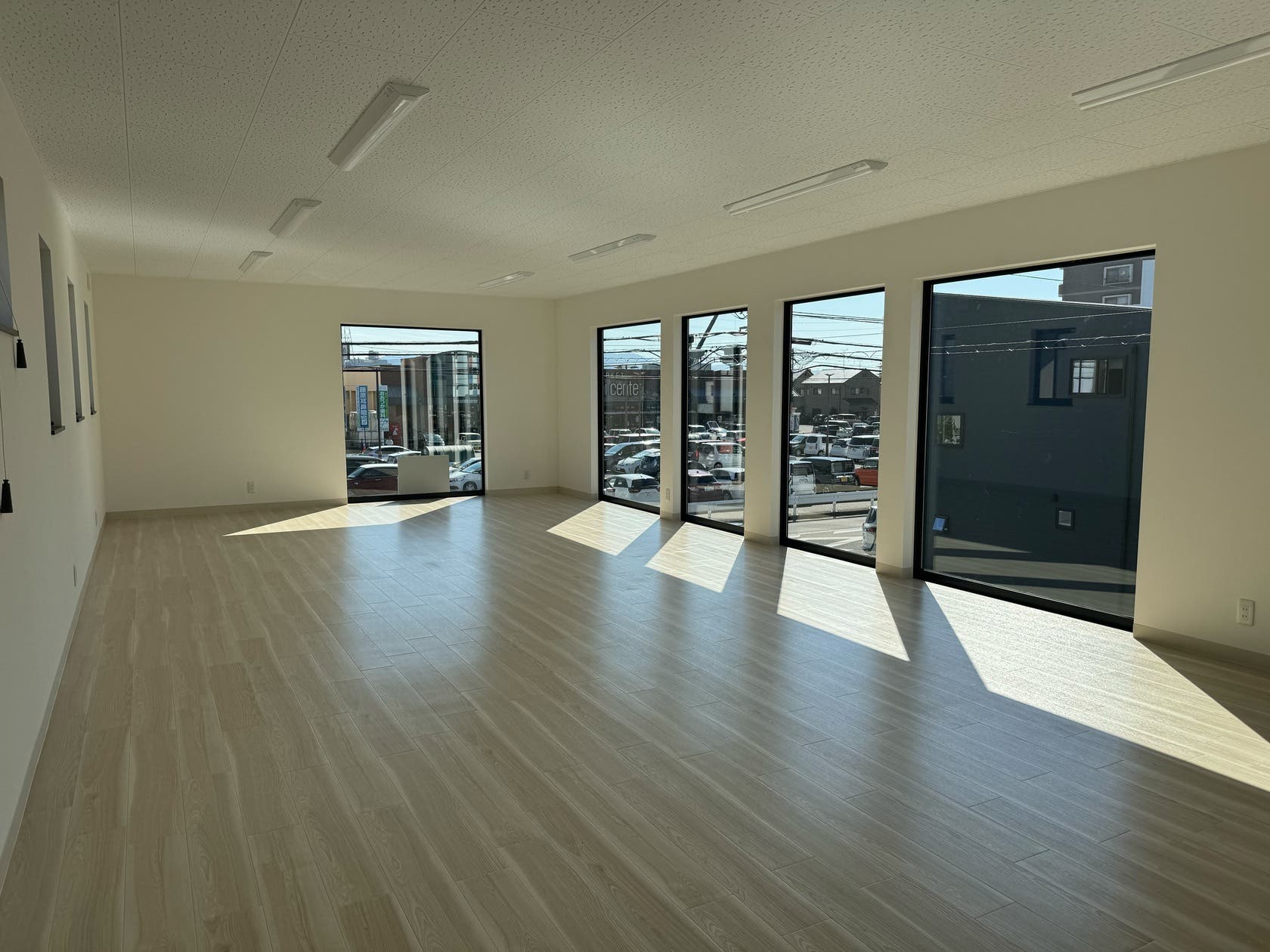 余戸駅から徒歩7分、バー・鏡・リノリウム完備の写真2