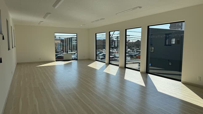 余戸駅から徒歩7分、鏡・リノリウム完備の写真1