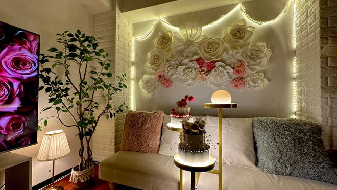 🌹心斎橋なんば徒歩圏!デート・女子会・推し活・生誕祭・映画鑑賞会など全部叶う映えレンタルスペース🌹の写真6