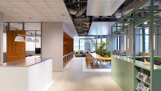 日本橋駅から地下直結!【会議室A】モニター付き6名様用会議室の写真5