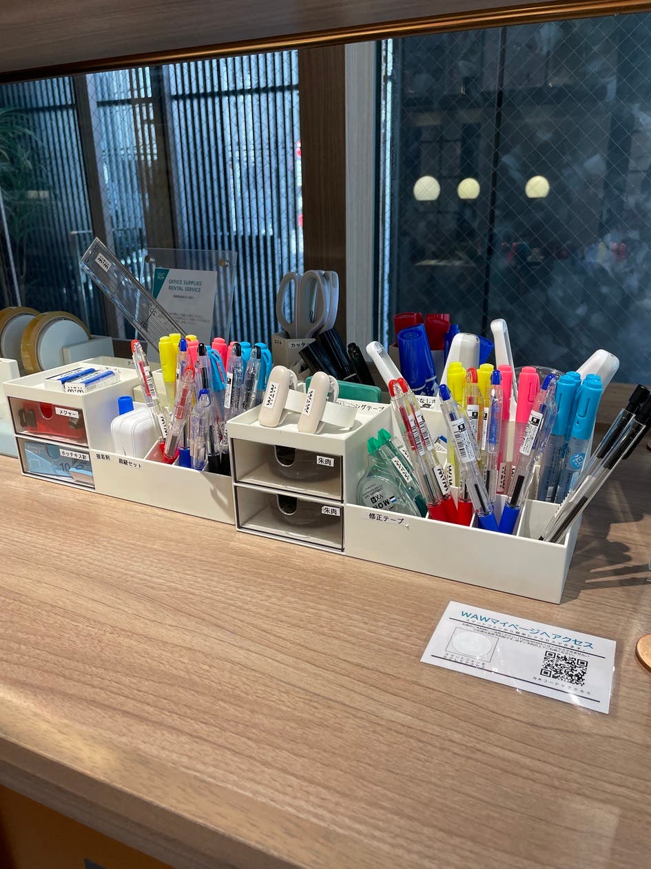 神田駅東口徒歩1分　駅近🚶フリードリンク☕️　商談や複数人での作業やMeetingに最適な6名様用会議室の写真6