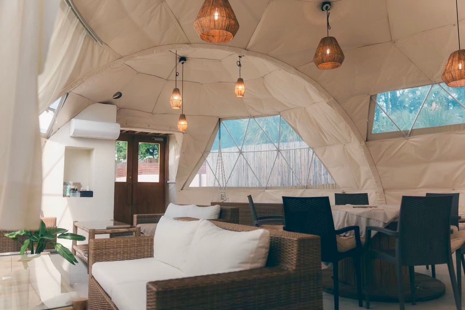 【レイアウト自由】最大30名/完全貸切/ママ会/女子会/オフ会/マッサージ施術ベットあり/推し活/誕生日会/ロケ撮影/パーティーの写真1