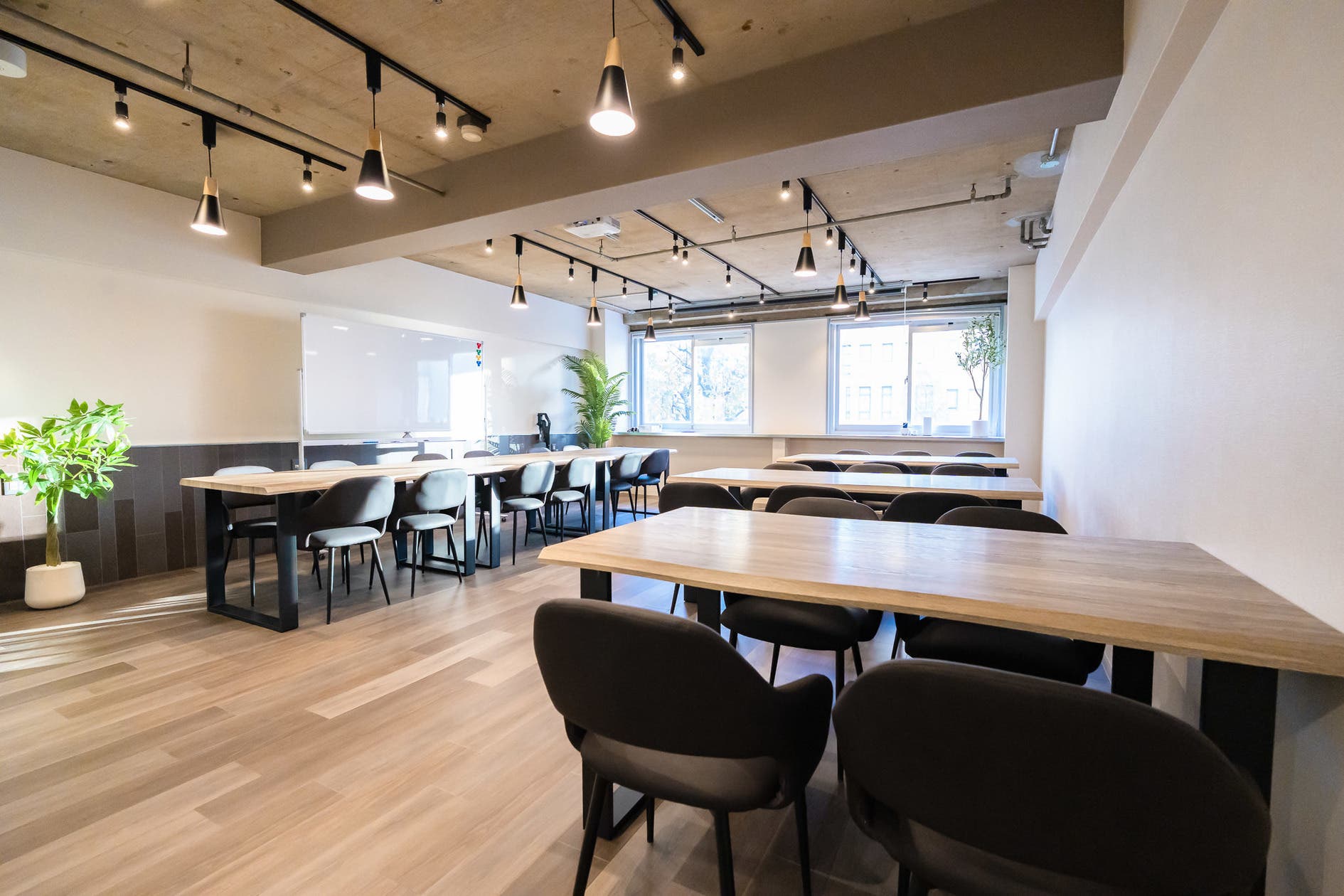 🌟久屋大通・丸の内エリアにあるオシャレな会議室🌟　会議からオフ会まで多目的に利用可能🎯の写真4