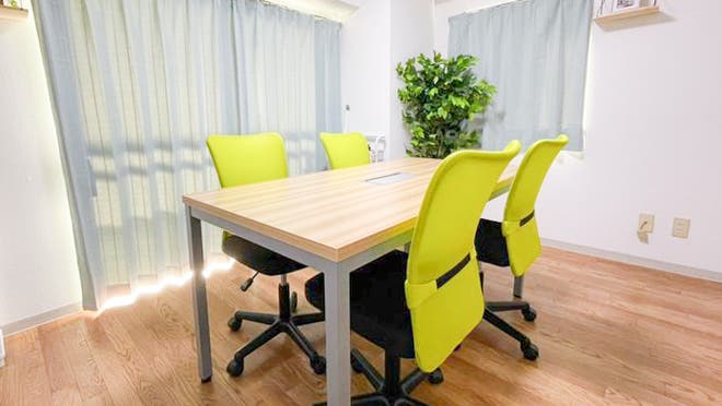 【船橋駅徒歩5分】24時間利用可能!テレビ、高速WiFi、ホワイトボード完備☆会議/打合せ/オンライン/ボドゲに最適の写真4