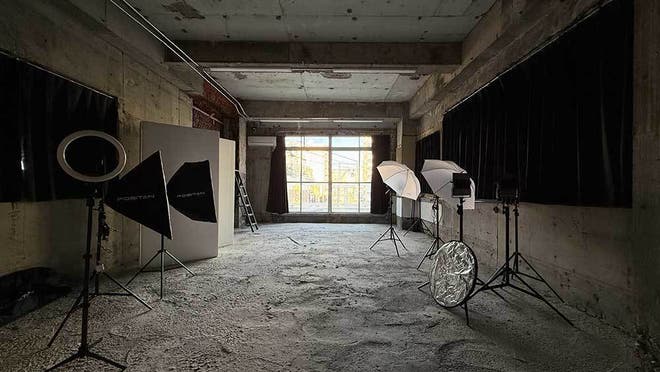 【撮影スタジオ】仙台市青葉区、大町西公園駅から徒歩1分にある、撮影にレンタルできる廃墟スタジオ・グラシーズ仙台店の写真1