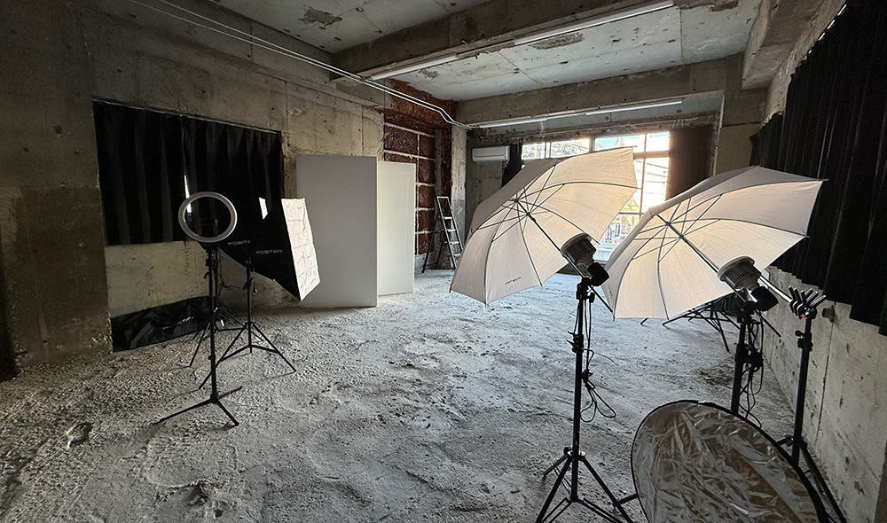 【撮影スタジオ】仙台市青葉区、大町西公園駅から徒歩1分にある、撮影にレンタルできる廃墟スタジオ・グラシーズ仙台店の写真2