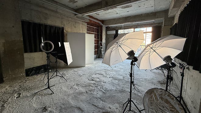 【撮影スタジオ】仙台市青葉区、大町西公園駅から徒歩1分にある、撮影にレンタルできる廃墟スタジオ・グラシーズ仙台店の写真2