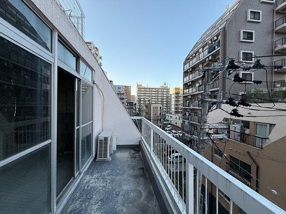 【撮影スタジオ】仙台市青葉区、大町西公園駅から徒歩1分にある、撮影にレンタルできる廃墟スタジオ・グラシーズ仙台店の写真5