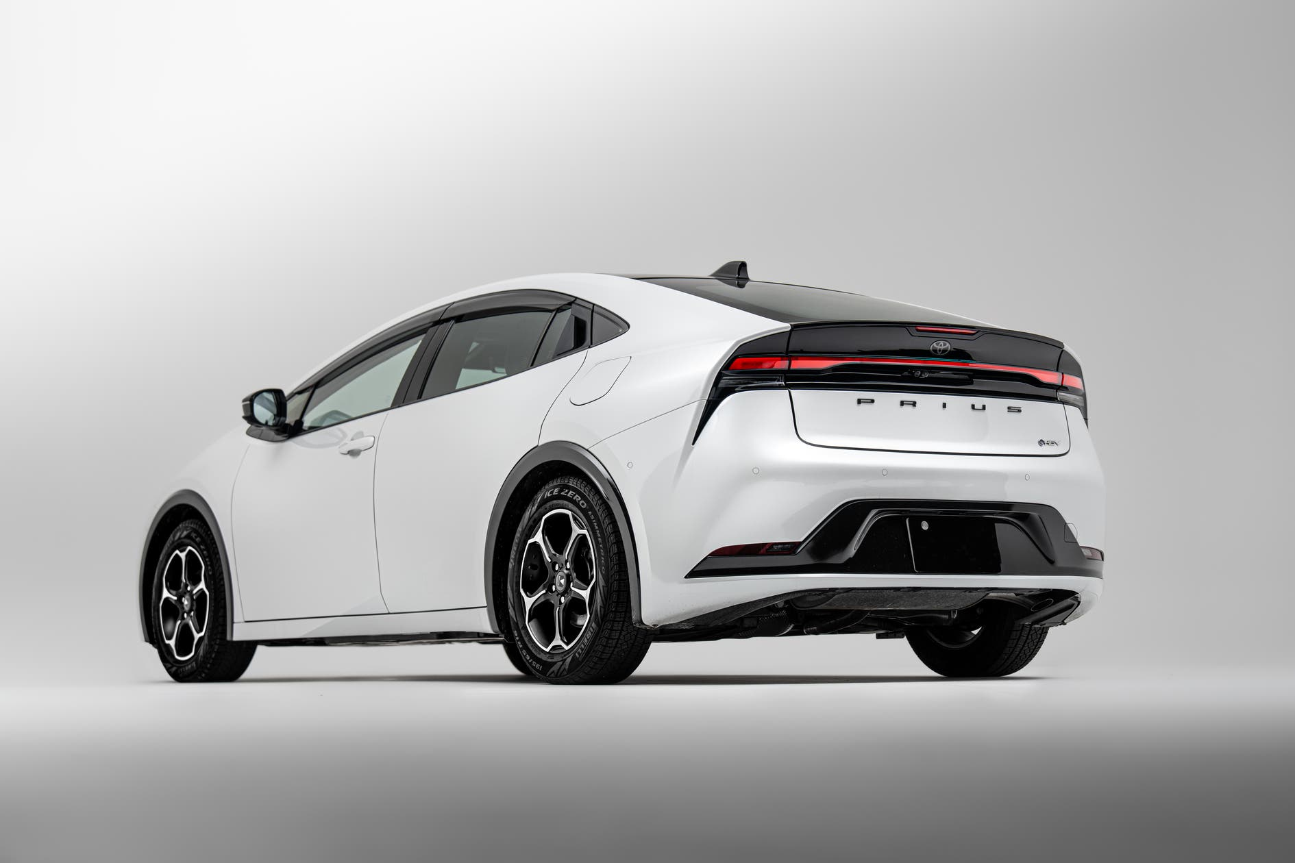 車搬入可能なターンテーブル付きドーム型白ホリスタジオの写真3