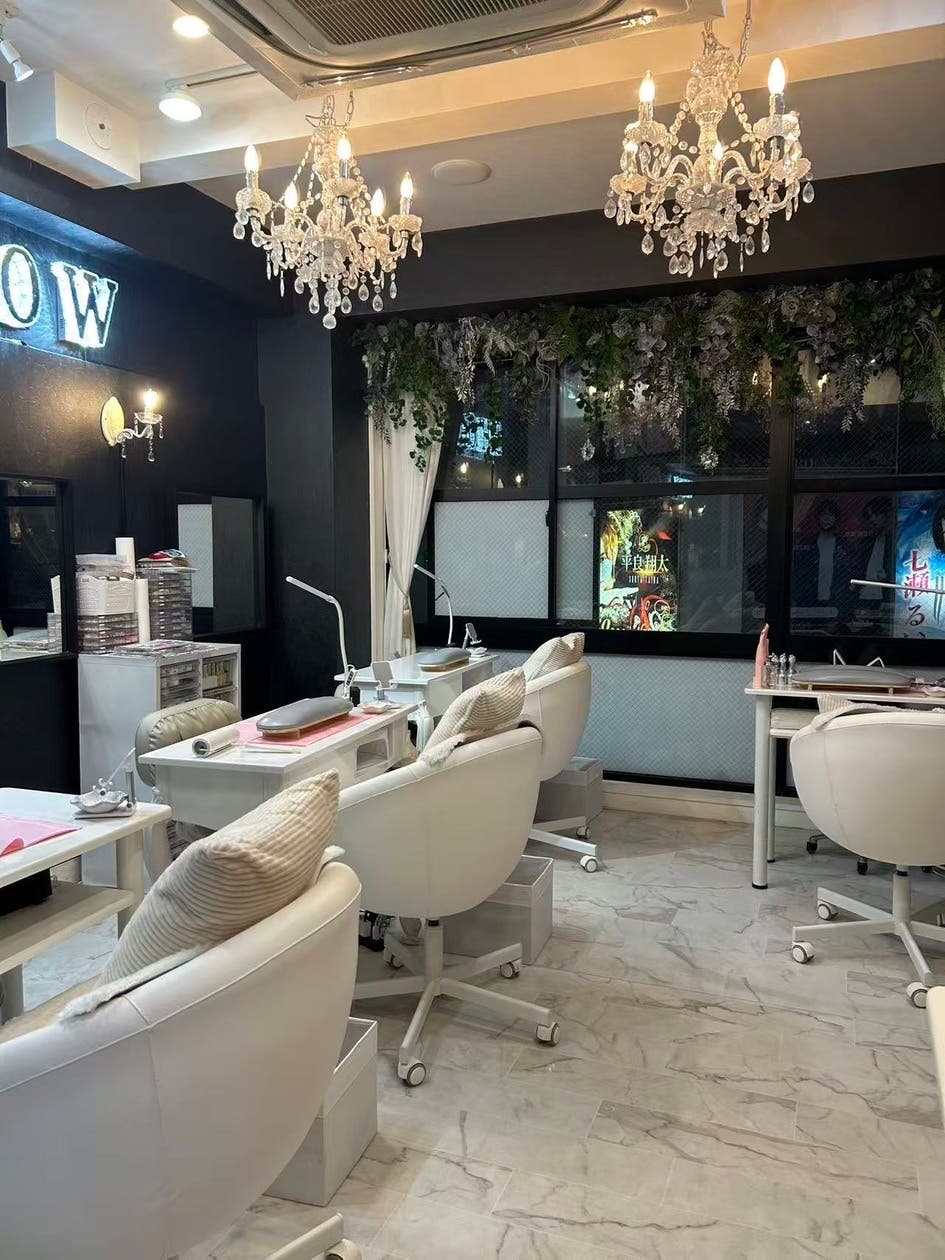 ネイルレンタルサロン（歌舞伎町店）の写真1