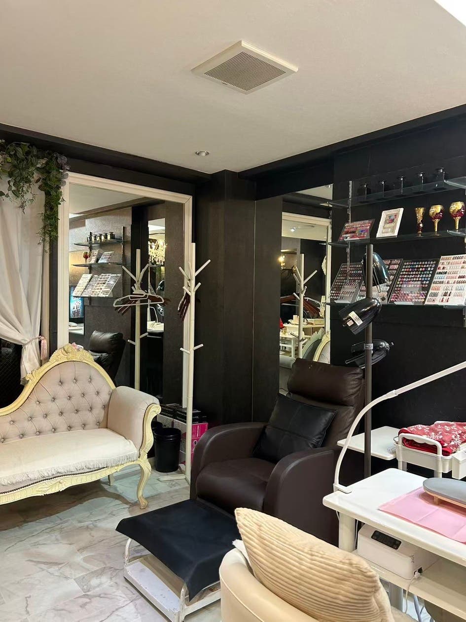 ネイルレンタルサロン（歌舞伎町店）の写真2