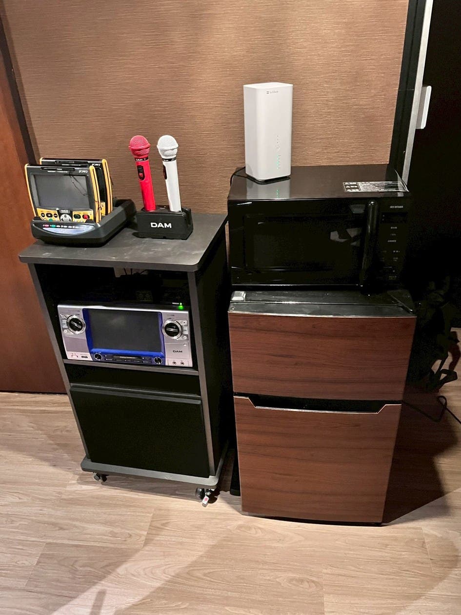 【FAMILYPOT 目黒店】駅徒歩1分 ポーカーテーブル カラオケ ボードゲームの写真6