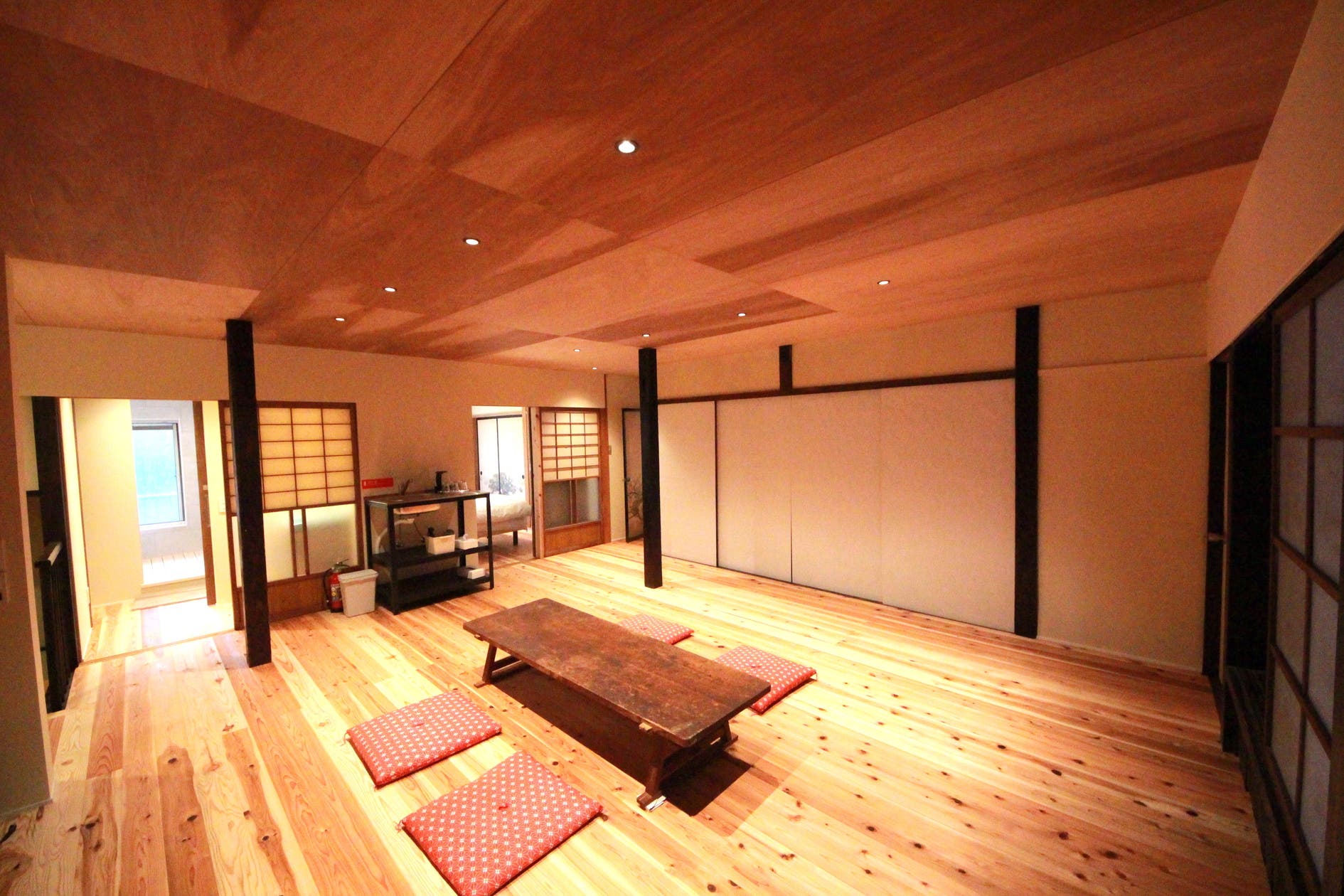 【築110年×建築家リノベ】SayU：水窪古民家一棟貸切！撮影・研修・料理OKの創造拠点の写真5