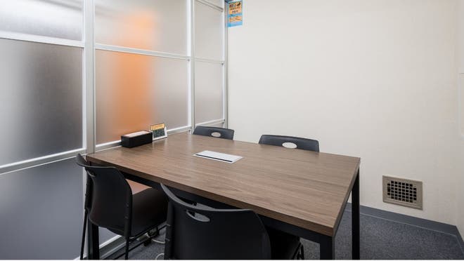 🚃麹町駅/徒歩3分、半蔵門駅/徒歩4分✅直前でも予約可能✅少人数での打ち合わせ✅一人での作業に最適の写真1