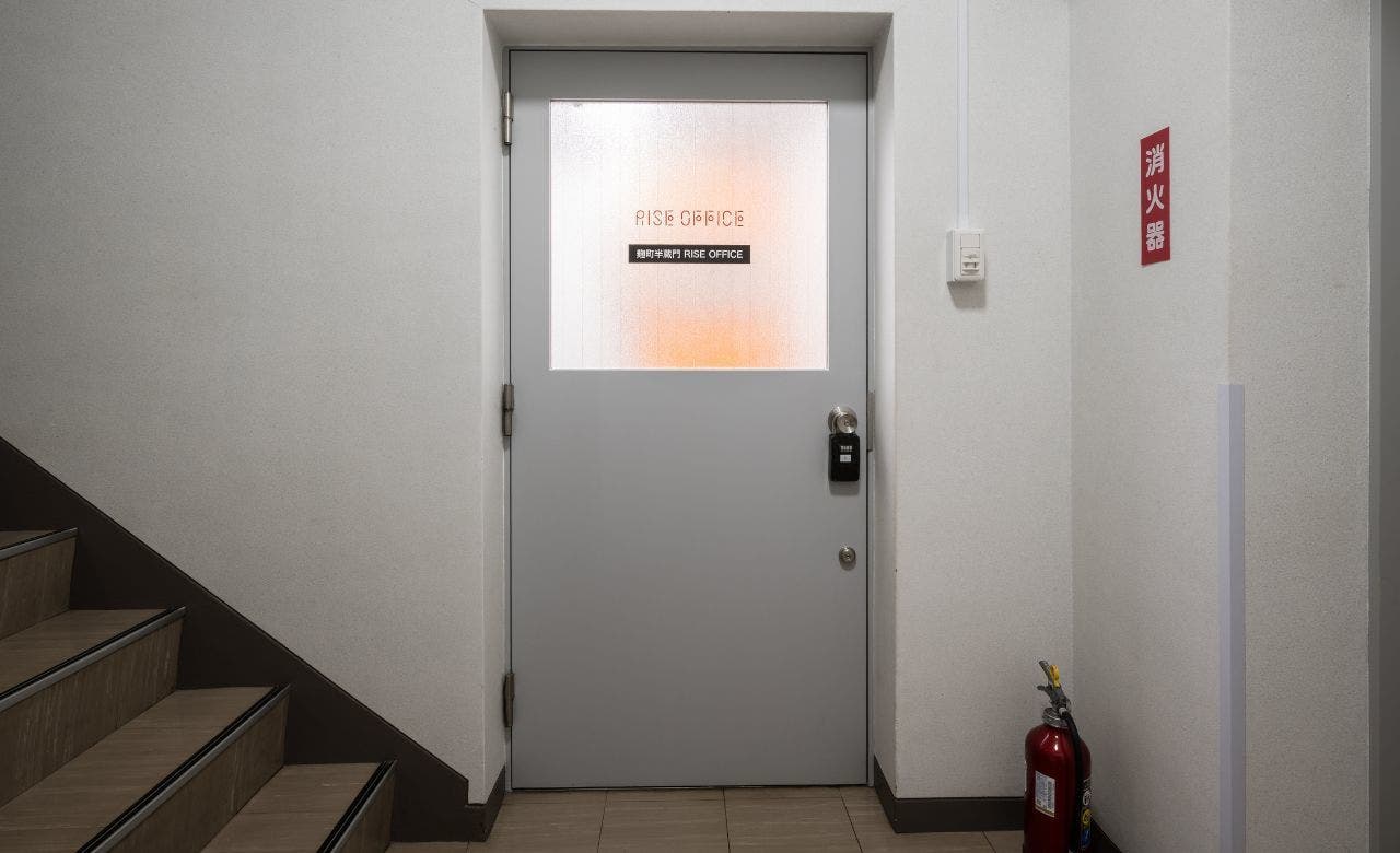 🚃麹町駅/徒歩3分、半蔵門駅/徒歩4分✅直前でも予約可能✅少人数での打ち合わせ✅一人での作業に最適の写真4