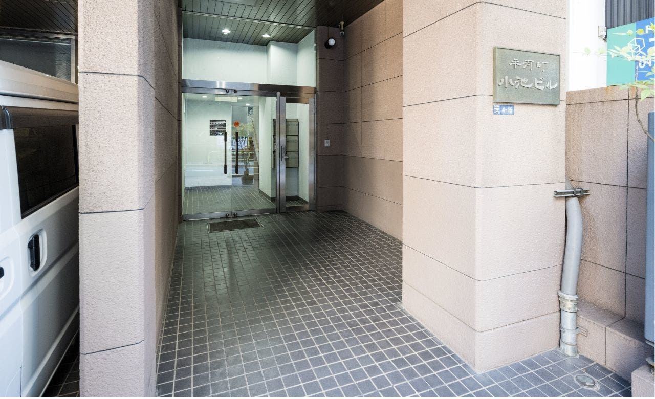 🚃麹町駅/徒歩3分、半蔵門駅/徒歩4分✅直前でも予約可能✅少人数での打ち合わせ✅一人での作業に最適の写真9