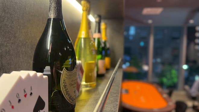 【2025年10/17OPEN!!】人形町駅から徒歩20秒!! ポーカーBARのスペースレンタルの写真7