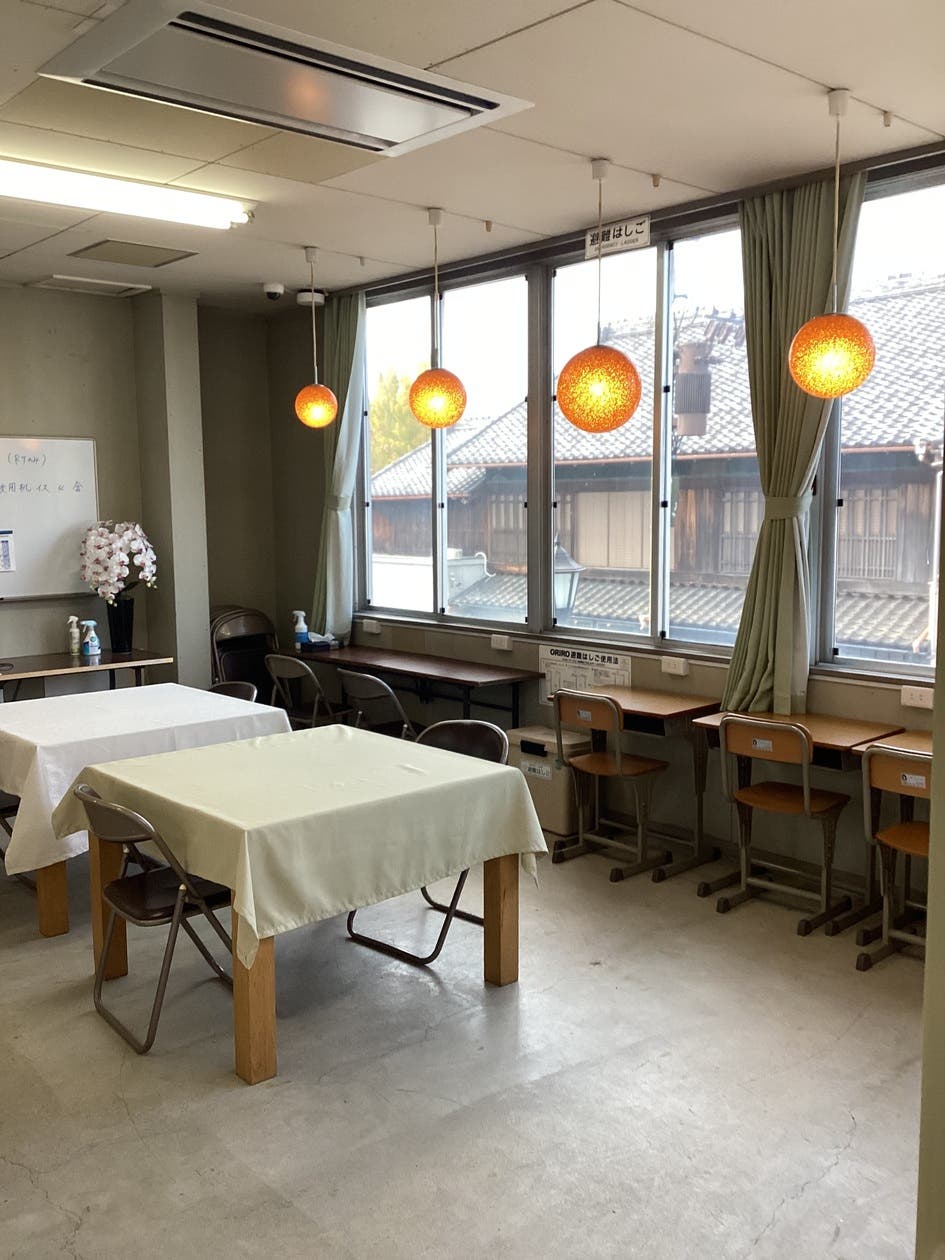 西尾駅から徒歩10分のレンタルスペース「コワーキングスペースB」の写真1