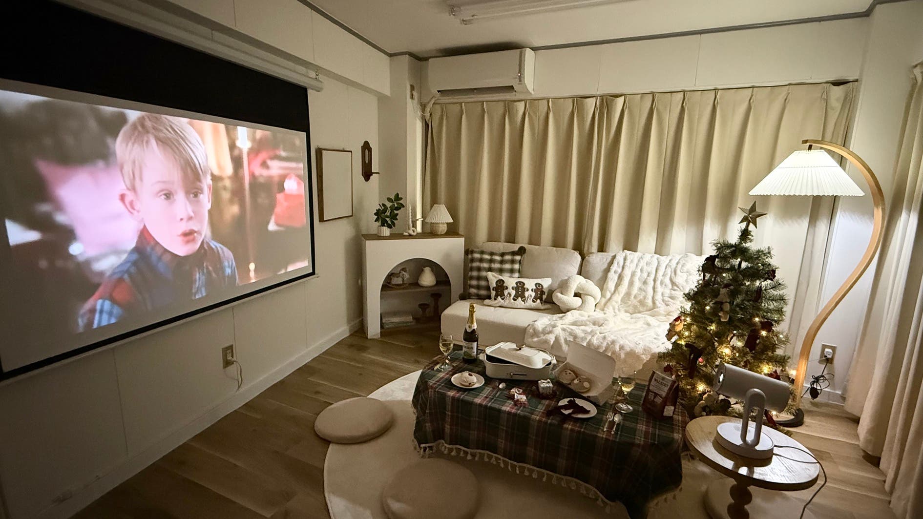 ✨代々木駅徒歩2分✨韓国風🐻最大8名🎉自然光☀️女子会／ママ会／歓迎会／撮影／推し活／デートの写真1